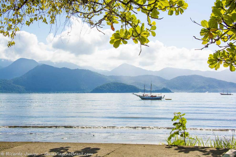 Fotos da Praia do Itaguá, em Ubatuba – Veja as imagens