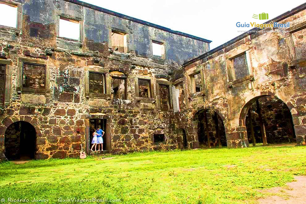 Fotos do Castelo D`Ávila, na Praia do Forte, BA